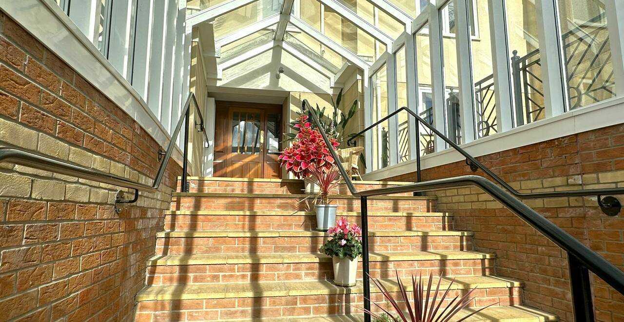 Coast & Marina Properties | 1 GOGARTH MORFA