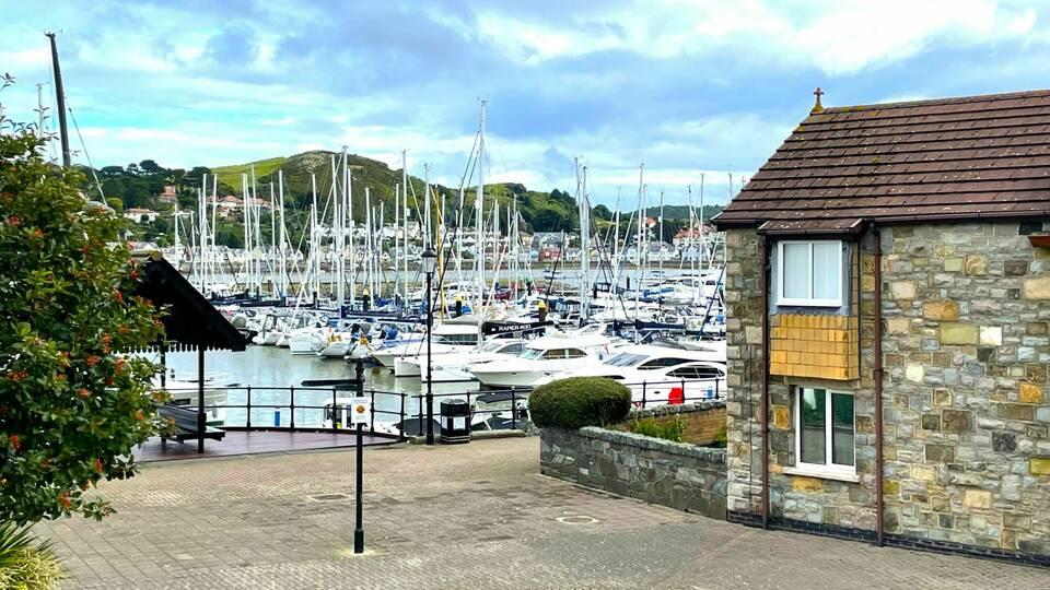 Coast & Marina Properties | Properties For Sale