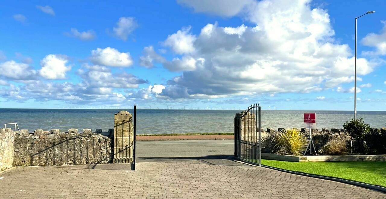 Coast & Marina Properties | 59 MARINE DRIVE
